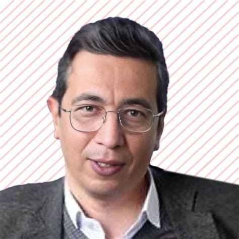 هویت سینا حسینی ورزشی نویس دوآتیشه ماجرای کمک ۱۵۰ میلیارد تومان صندوق