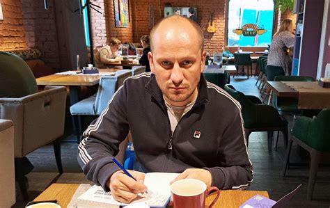 Секс кровь насилие Павел Селуков о первом романе мате и борьбе с собой Год Литературы