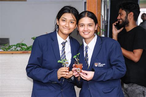 Islington College Futurama