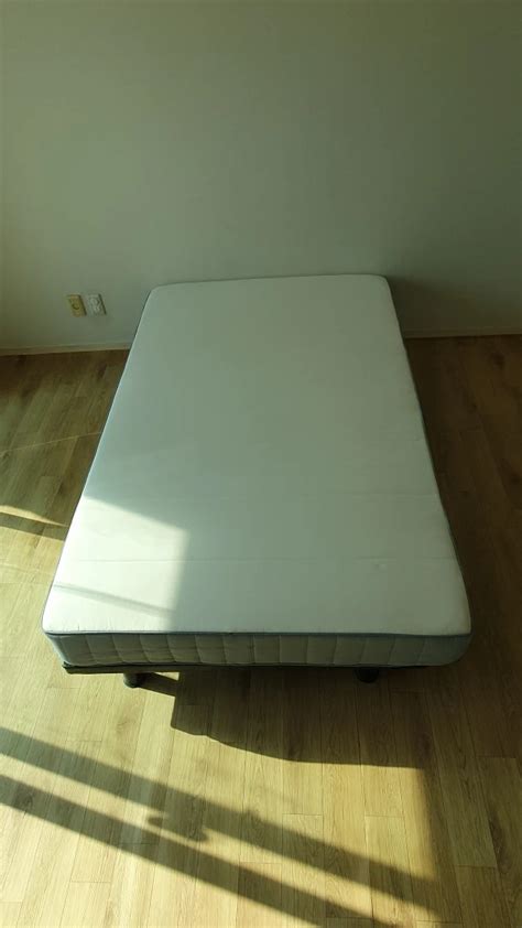 이케아 침대 매트리스 토퍼 받침대 당근 중고거래