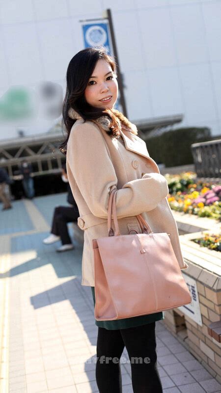 [mbma 070] Sexするなら絶対 地方の人妻！！ヤリたい盛りの奧さんたち 平日昼間はイケない浮気タイム 清楚に見えて…実はヤリマン？旦那は知らない愛妻の淫らな性癖12名240分 11