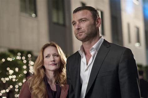 Ray Donovan Meet The Donovans Abby Donovan Rays Wife Abby