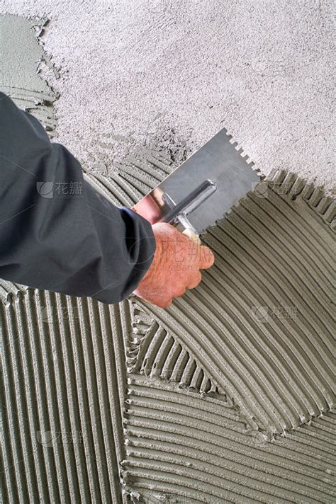 有凹槽的 泥铲 建筑业 灰色 砖地 水泥 泥瓦匠 崎岖不平 垂直画幅 新的图片 建筑图片素材 花瓣网
