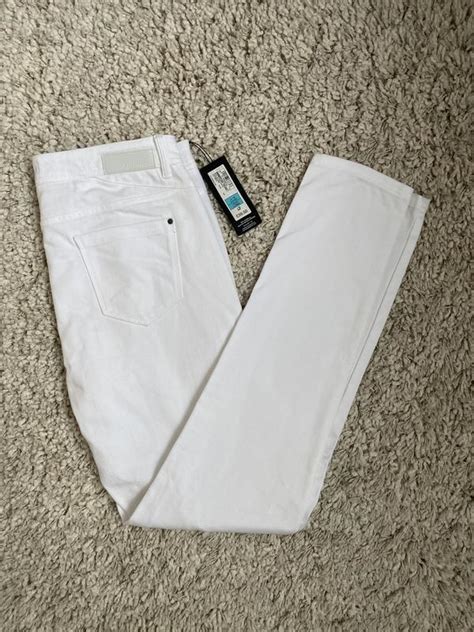 Джинсі — ціна 749 грн у каталозі Джинси Купити жіночі речі за доступною ціною на Шафі Україна