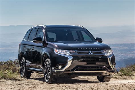 Mitsubishi Outlander Phev Named Green Car Journals 2019 Green Suv Of