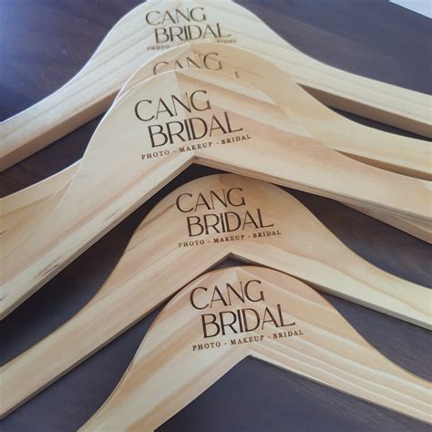 Custom Wooden Hangers With Logo CÔng Ty Tnhh Envi Vina