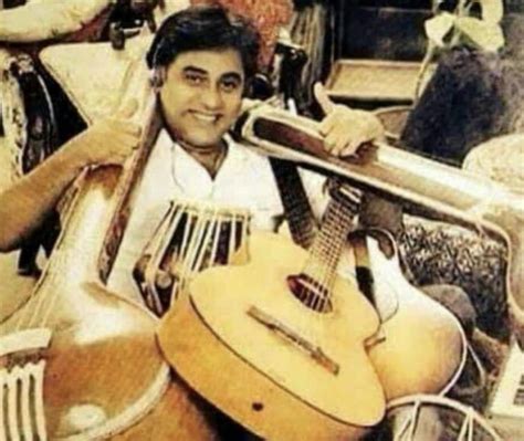 Jagjit Singh Birth Anniversary चित्रा को पसंद नहीं आई थी जगजीत सिंह की