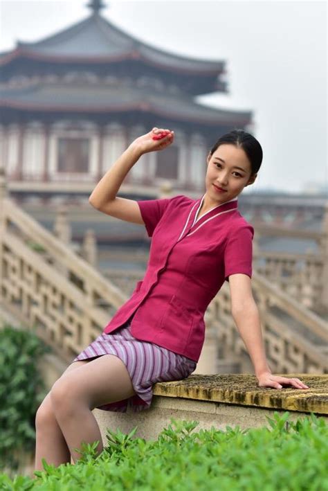 坐在屋頂的服務員 每日頭條