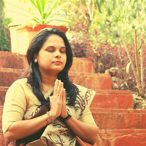 ‎om Kleem Krishnaya Namahaenchating Maha Mantra For Attacting Good