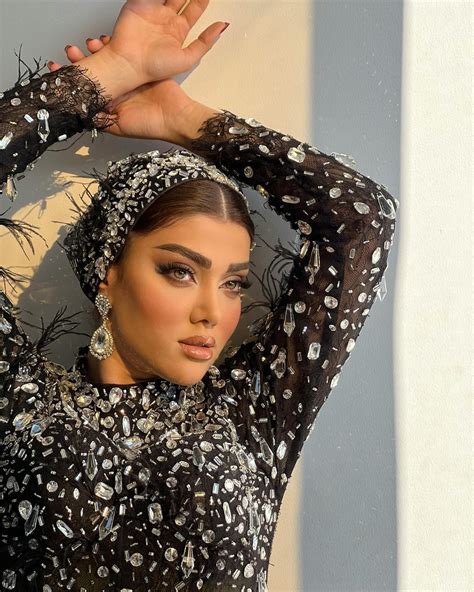 ‎منیره نصیریبیوتی مدل فیسچالش‎ Monireits • Instagram Photos And