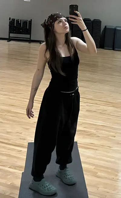 Talissa Smalley Age Birthday Height Net Worth And Bio Starceleage