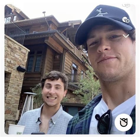 These Two People Are So Tyler Joseph And Josh Dun Coded R Twentyonepilots