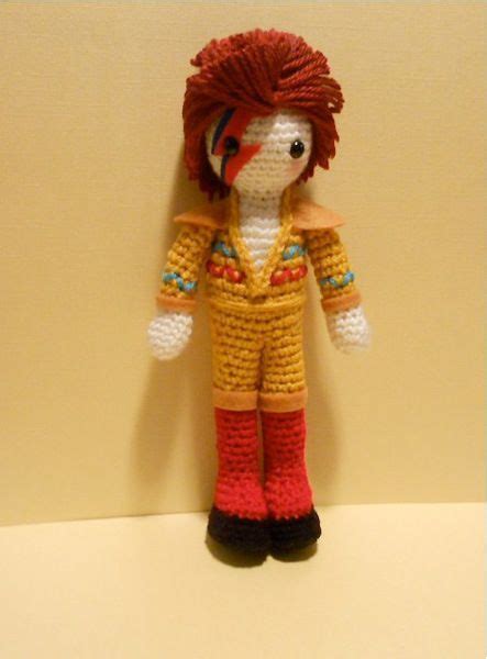 David Bowie Amigurumi Crocheted By Miss Dolkapots Knithacker Crochet Amigurumi Bowie