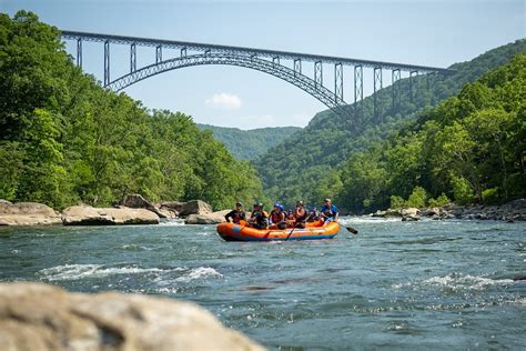 Lower New River Whitewater Rafting Adventures On The Gorge