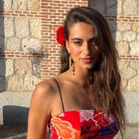 Hot Sexy Begona Vargas Bikini Pics