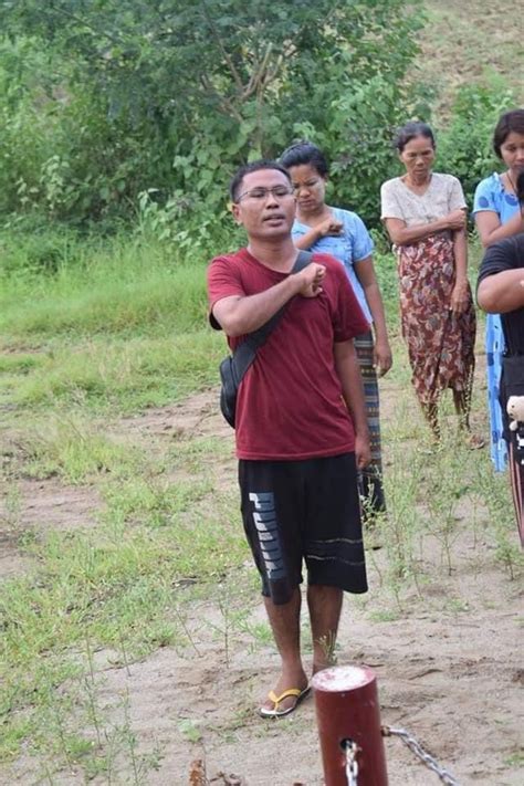 ယင်းမာပင် ဆားလင်းကြီး ရွာပေါင်းစုံ သပိတ် စစ်ကြောင်း ရဲဘော် ချမ်းမြေ့ကျော် ကျဆုံးခြင်း ၁ နှစ် ၅ လ