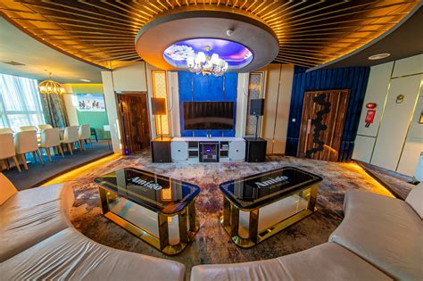 Amigo Amigo Vip 1 Room 💸ҮНЭ 100 000 төгрөг 1 цаг Лаунж хэсэг 16 20 хүний багтаамжтай