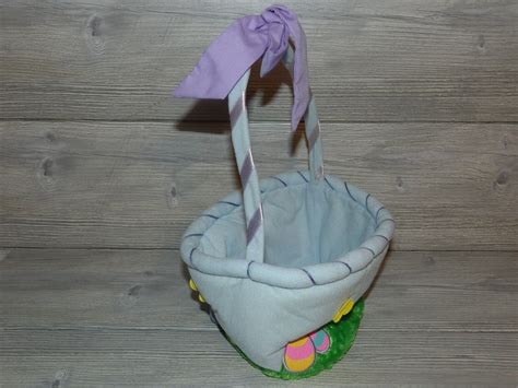 Vhtf Winnie The Pooh Eeyore Plush Easter Basket W Handle 20b