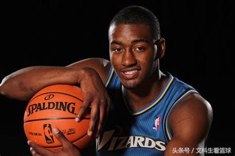 同為nba聯盟頂級控衛，為什麼狀元秀沃爾遠不及威少哈登和庫里？ 每日頭條