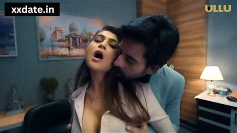 Desi Housewife Big Oil Pussy Hole Hard Fisting Deeper Hend Fuck Sex