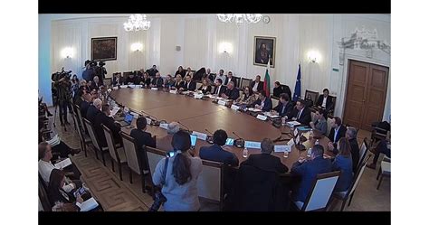 Икономическата комисия в НС забрани вейповете