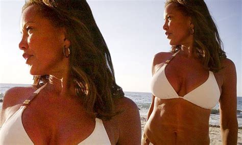 Vanessa Williams Latest News Views Gossip Photos And Video Daily