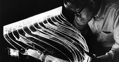 Hd 6b 066 Light Pipes Are Used To Transmit The Light Flashes Which Occur When High Energy