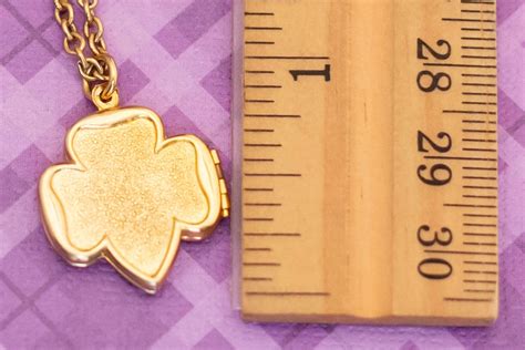 Vintage Cross Gold Tone Prancing Elf Locket Necklace By Girl Scouts 15