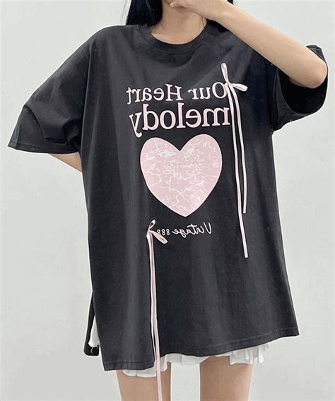 발레코어🎀당일출고 리본 하트 프린팅 반팔 러블리 발레코어 오버핏 여름 빅사이즈 반팔티셔츠 2color 에이블리