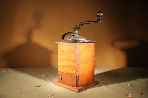 빈티지 커피 그라인더 엔틱빌리지