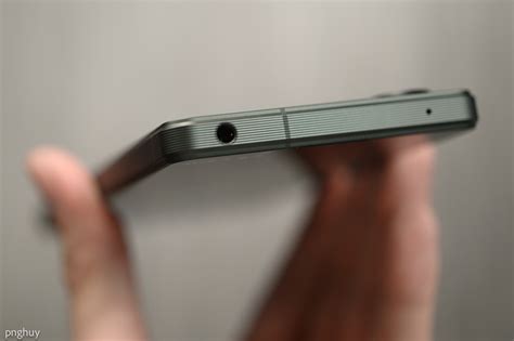 Tr N Tay Sony Xperia V V N L M T Thi T K P V Nam T Nh Camera C C I Ti N Ph N C Ng