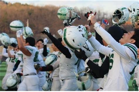 서울대 미식축구부 50년 만에 대학선수권 정상 Kollo