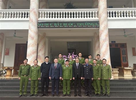 Вьетнамд хулгайн хэргээр 8 10 жилийн ял авсан 8 Монгол иргэн хоригдож байна Hunnu Mn