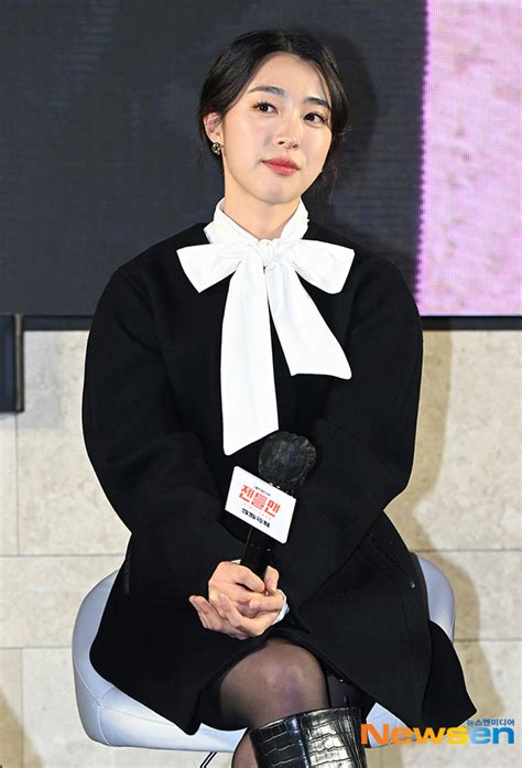 최성은 도도한 ‘청순美 [포토엔hd 화보] 손에 잡히는 뉴스 눈에 보이는 뉴스 뉴스엔