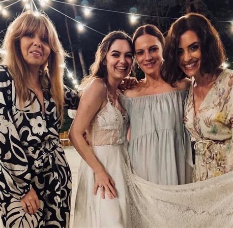 Радина Боршош най неспиращата да танцува булка на света Хай Клуб