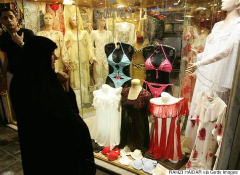 Saudi Arabia S First Halal Sex Shop In Mecca Hopes To Challenge Stereotypes About Muslim Women