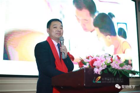 赵黎明 内蒙 内蒙与布大林 第11页 大山谷图库