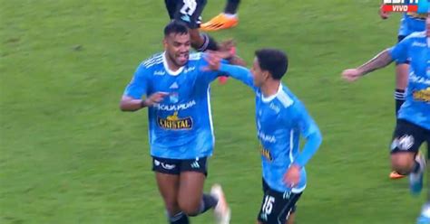 Gol De Brenner Marlos El Jugador De Sporting Cristal Pone La Igualdad