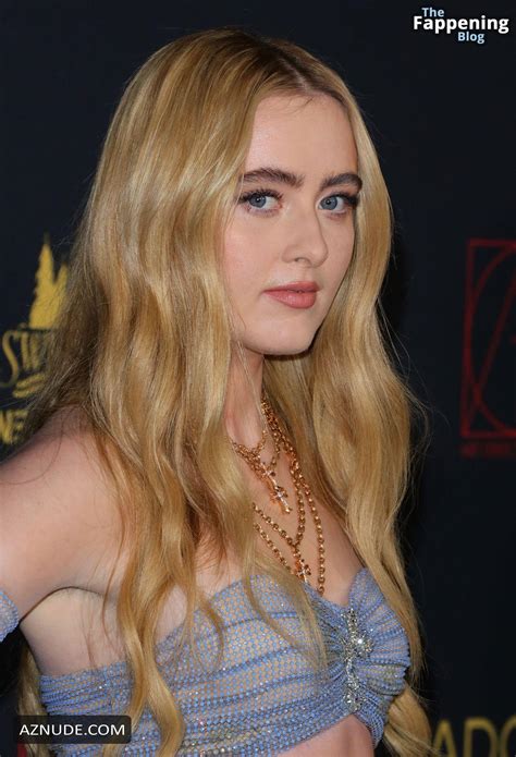Kathryn Newton Sexy Looks Stunning At The 27th Annual Art Directors