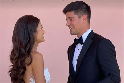 The Bachelor S Caila Quinn Celebrates 4th Wedding Anniversary With