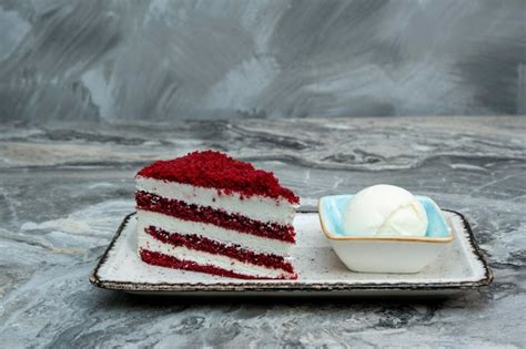 Premium Photo A Slice Of Cheesecake