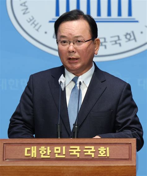 민주 선대위에 김부겸 합류·임종석 고심고민정 최고위원 복귀종합 파이낸셜뉴스