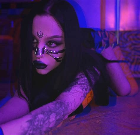 Alexx Succubus 2024 лет Live Cam на Stripzone