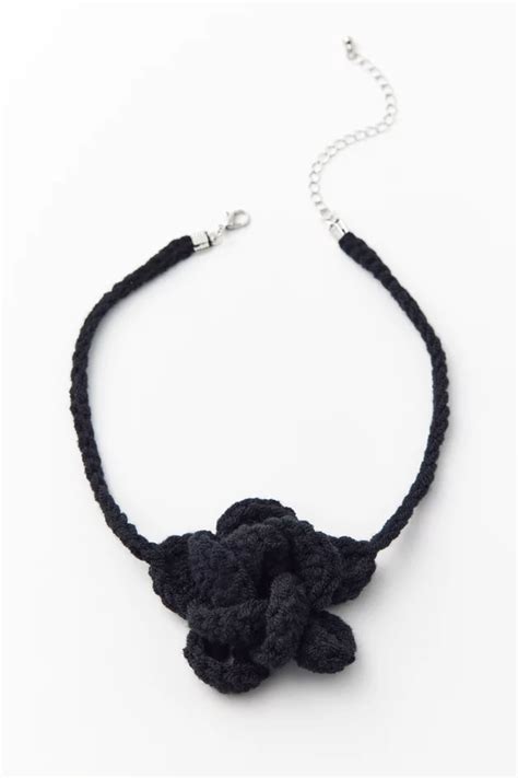 Crochet Flower Choker Necklace Urban Outfitters