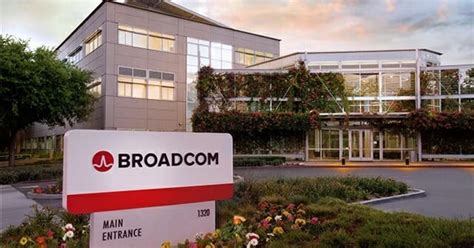 브로드컴 스페인 마이크로칩 공장 투자 전격 철회