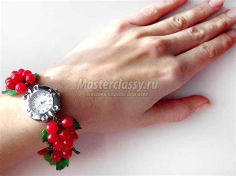 Часы из полимерной глины. Калина. Мастер-класс с пошаговыми фото