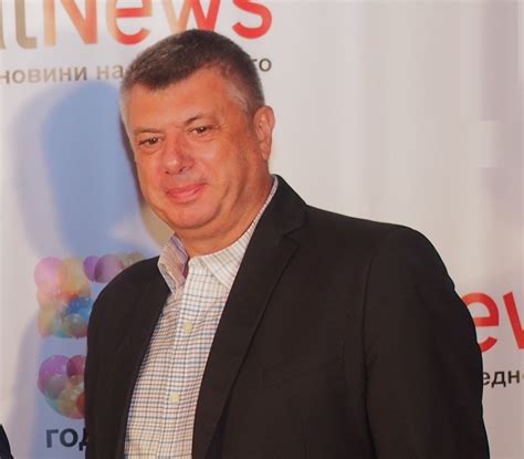 Д р Георги Комитски с унищожителна критика Обвини здравния министър че иска да затрие