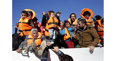 Турската брегова охрана откри телата на шест деца край Измир