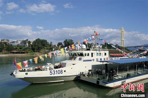 ກຳ ປັ່ນ ປະ ຕິ ບັດ ກົດ ໝາຍ ແບບ ໃໝ່ ສອງ ລຳ ເຂົ້າ ຮ່ວມ ການ ເຄື່ອນ ໄຫວ ລາດ ຕະ ເວນວ ຮ່ວມ ເພື່ອ ປະ ຕິ