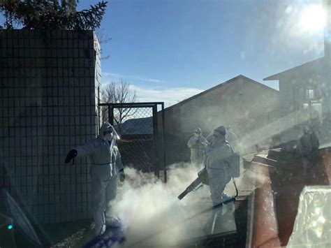 同心防疫·最美身影丨防疫消杀员：硬核出战筑屏障 张家口新闻网
